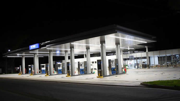 Tras las subas de Axion y Shell, YPF aumentó un 9% los precios al público de naftas y gasoil ...